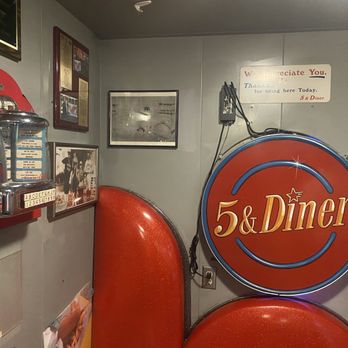 5 & DINER - Updated January 2026 - 572 Photos & 595 Reviews - 5220 N ...