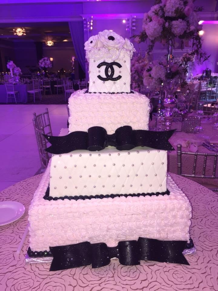 I ADA CAKE - Updated 05/2025 - 11 Photos - 4 Rose St, Glen Head, New ...