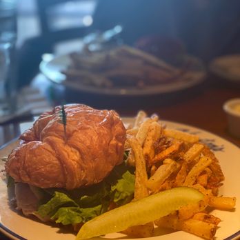 WINSTON’S GRILLE - 412 Photos & 414 Reviews - 6401 Falls Of Neuse Rd ...