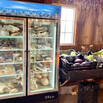 SUB EDGE FARM - Updated November 2024 - 105 Photos - 199 Town Farm Rd ...