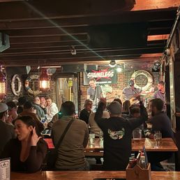 THE LOWER DECK - Updated December 2025 - 72 Photos & 133 Reviews - 1887 ...