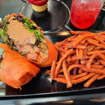 SIDE STREET CAFE - Updated May 2024 - 2224 Photos & 2391 Reviews - 49 ...