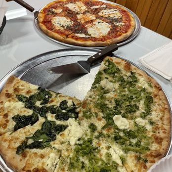 AFFINITO PIZZA PARLOR AND CAFE - Updated November 2024 - 32 Photos & 37 ...