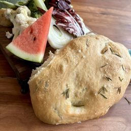 FLX TABLE - Updated August 2025 - 494 Photos & 115 Reviews - 22 Linden ...