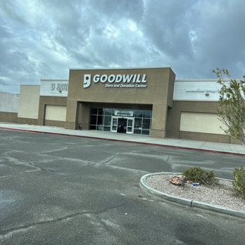 GOODWILL - Updated October 2025 - 15 Photos - 501 W Catalina Dr, Yuma ...