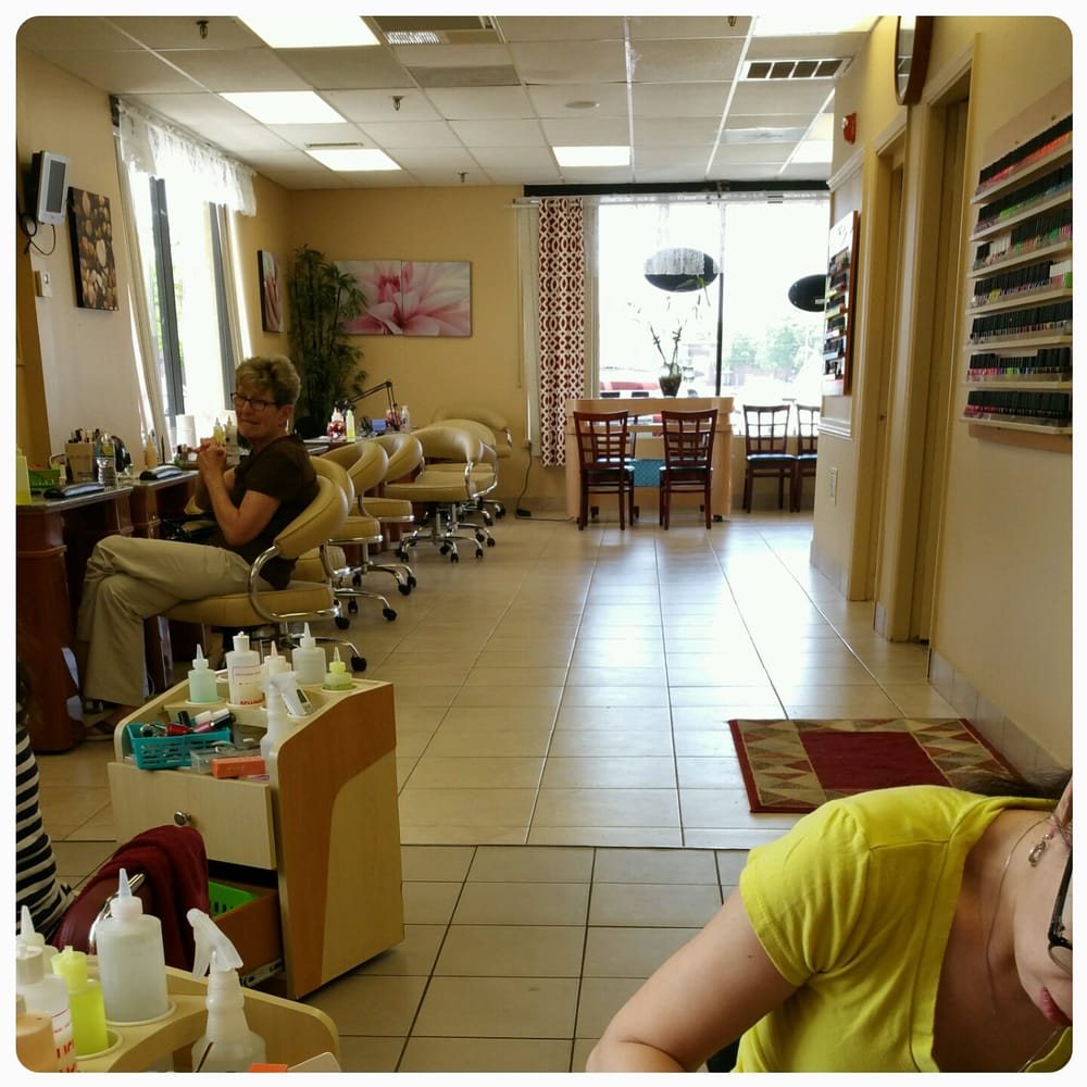 VIVI NAILS - Updated January 2026 - 19 Reviews - 19 Memorial Pkwy ...