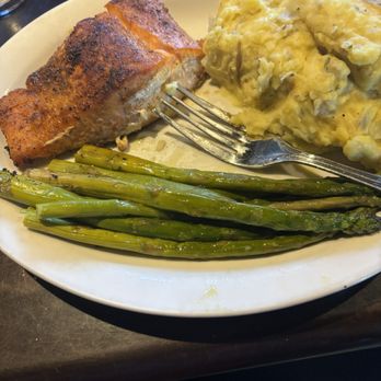 FISHBONES- SOUTHFIELD - Updated August 2025 - 250 Photos & 226 Reviews ...