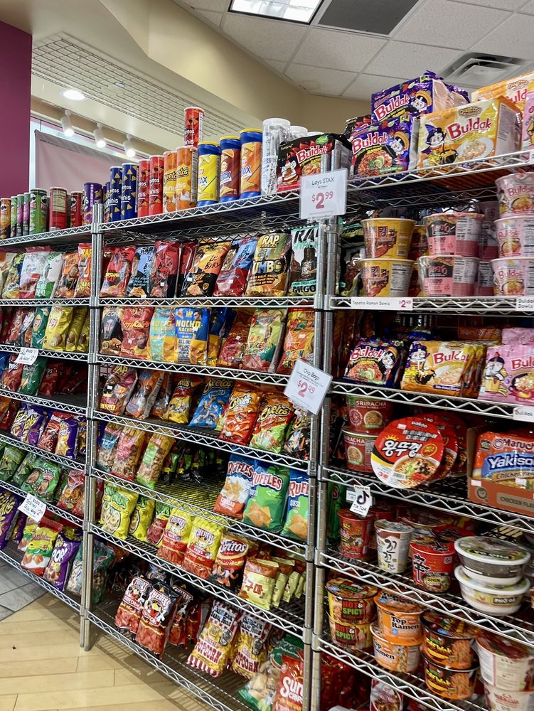 JOY - A MODERN GENERAL STORE - SOUTH BAY GALLERIA - 1815 Hawthorne Blvd ...