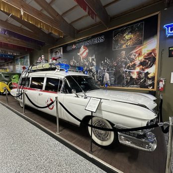 VOLO MUSEUM - Updated April 2025 - 1762 Photos & 300 Reviews - 27582 ...