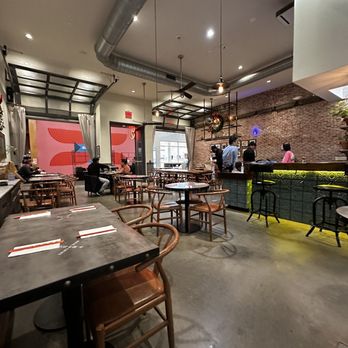 UNCLE SEVEN - Updated December 2025 - 155 Photos & 98 Reviews - 100 N ...