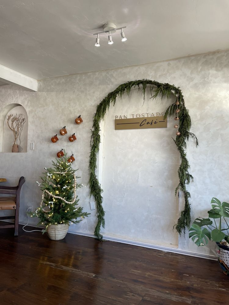 PAN TOSTADO CAFE - Updated March 2025 - 61 Photos & 25 Reviews - 1107 S ...