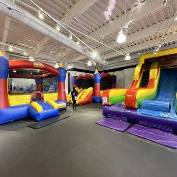 Bouncy place store