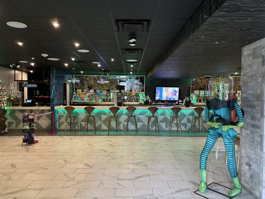 ALIEN TREATS - Updated April 2025 - 91 Photos & 26 Reviews - 101 S Eola ...