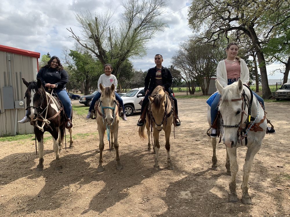 BROKEN BOW RANCH - Updated July 2024 - 43 Photos & 62 Reviews - 1755 E ...