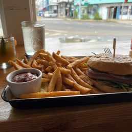 FISH BAR DELI - Updated December 2025 - 345 Photos & 255 Reviews - 4 ...