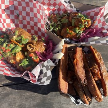 BREAKSIDE BREWERY - BEAVERTON - Updated December 2025 - 81 Photos & 43 ...