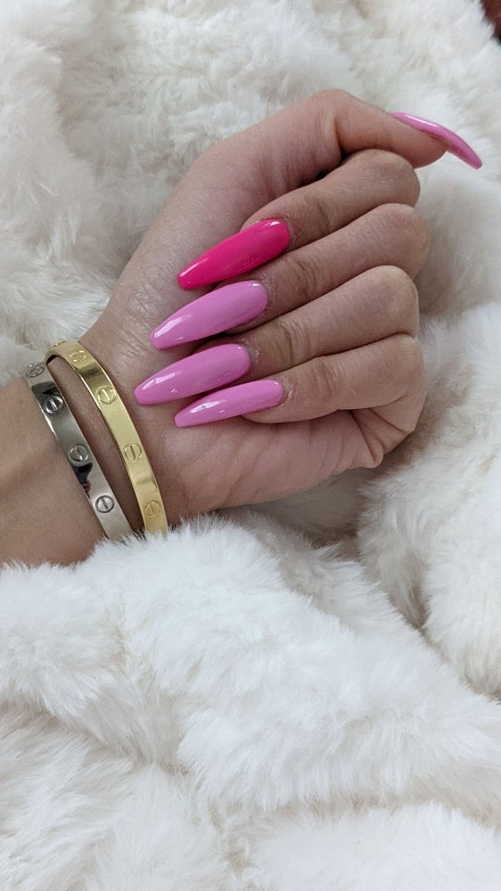 PRETTY NAILS - Updated February 2026 - 251 Photos & 38 Reviews - 553 ...