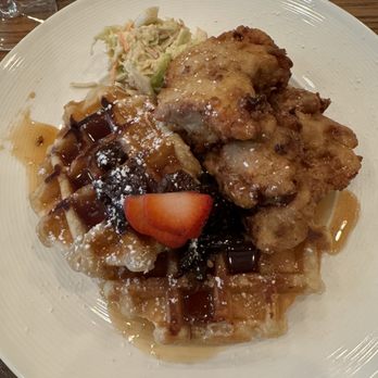 MOCKINGBIRD - Updated December 2024 - 146 Photos & 80 Reviews - 421 ...