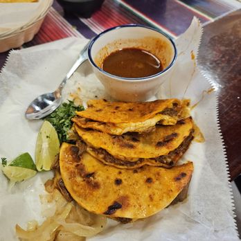 LA TAQUERIA - Updated January 2026 - 78 Photos & 90 Reviews - 1143 ...