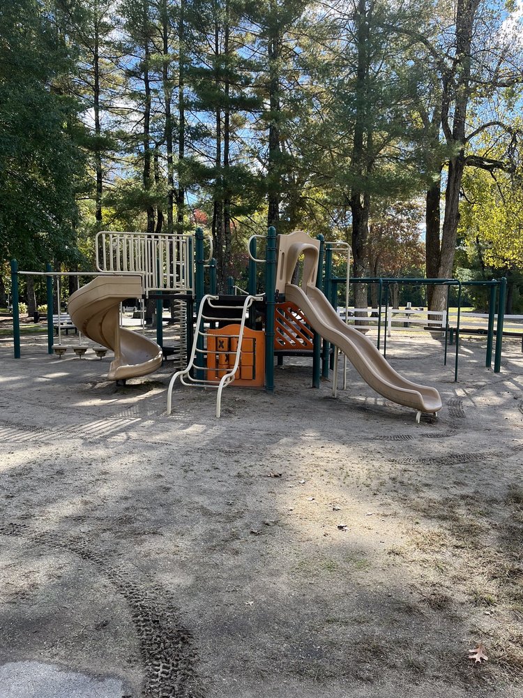 GRANBROOK PARK - Updated May 2026 - 52 Photos - Granbrook Park Rd, East ...