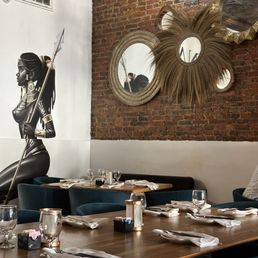 AMINA - Updated February 2025 - 529 Photos & 213 Reviews - 104 Chestnut ...