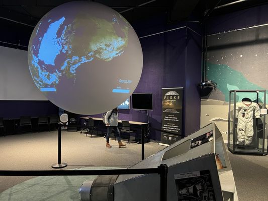 FISKE PLANETARIUM - Updated October 2025 - 48 Photos & 41 Reviews ...