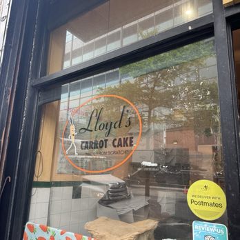 LLOYD’S CARROT CAKE - Updated April 2025 - 198 Photos & 254 Reviews ...