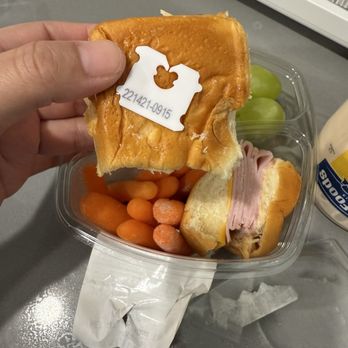 VONS - Updated October 2025 - 136 Photos & 223 Reviews - 1820 Ximeno ...