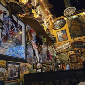 PINOCCHIO’S BAR & GRILL - Updated October 2025 - 248 Photos & 270 ...