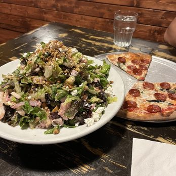 EVO PIZZERIA - 869 Photos & 705 Reviews - 1075 E Montague Ave, North ...