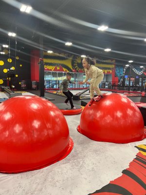 SKY ZONE TRAMPOLINE PARK - Updated July 2025 - 40 Photos & 38 Reviews ...