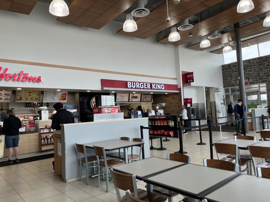 ONROUTE TILBURY - Updated July 2025 - 19 Photos - 58 ON-401, Chatham ...