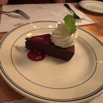 JAKE’S FAMOUS CRAWFISH - Updated April 2025 - 2098 Photos & 1994 ...