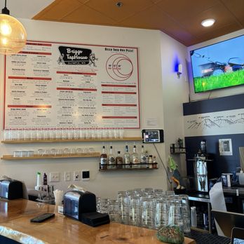 BRIGGS TAPHOUSE - Updated December 2025 - 65 Photos & 85 Reviews - 4528 ...