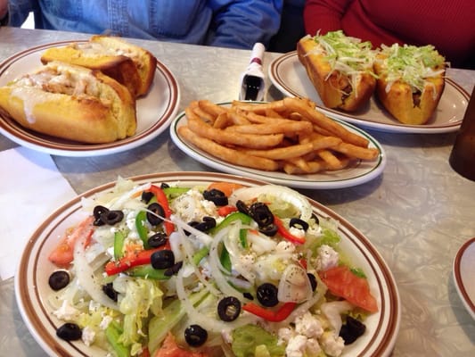 RAY’S FAMILY RESTAURANT - Updated November 2024 - 22 Photos & 10 ...