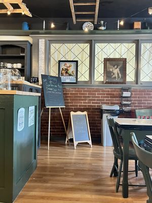 THE WELL CAFE - Updated October 2025 - 11 Photos - 39 W Main St ...