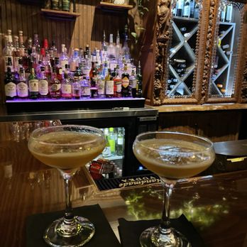 THE GOAT LOUNGE - Updated December 2025 - 10 Photos - 108 N 4th St ...