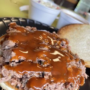 OUTLAW’S BAR-B-QUE - Updated November 2025 - 44 Reviews - 1404 Linda Dr ...