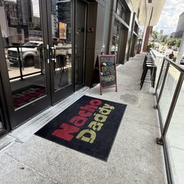 NACHO DADDY - Updated October 2025 - 124 Reviews & 235 Photos - 800 ...