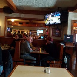 VARSITY CLUB RESTAURANT & BAR - Updated November 2025 - 52 Photos & 94 ...