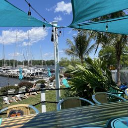 COCONUT JOE’S BAR & GRILL - Updated December 2025 - 90 Photos & 49 ...