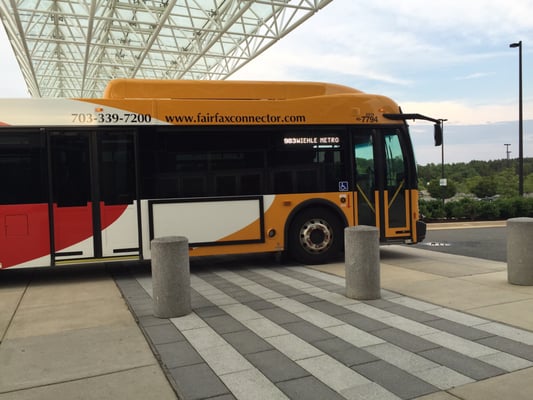 FAIRFAX CONNECTOR BUS - Updated December 2025 - 13 Photos & 49 Reviews ...