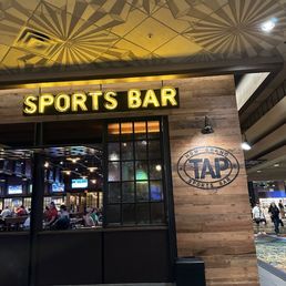 TAP SPORTS BAR AT MGM GRAND - Updated October 2025 - 963 Photos & 806 ...