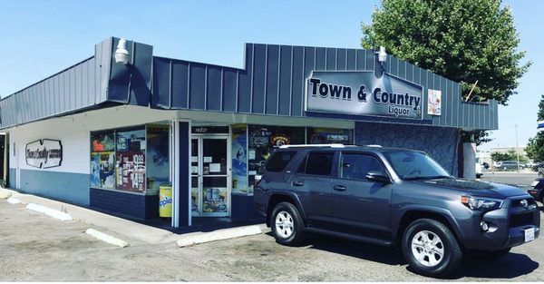 TOWN & COUNTRY LIQUORS - Updated October 2025 - 15 Reviews - 2546 Olive Hwy, Oroville ...