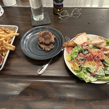 CHEZ NICK - Updated January 2025 - 265 Photos & 244 Reviews - 1737 York ...