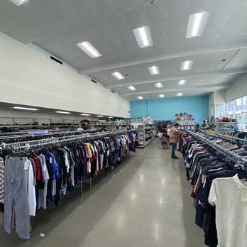 GOODWILL HAWAII - Updated July 2025 - 175 Photos & 151 Reviews - 1075 S ...