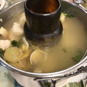 Ocha Classic - Takeout & Delivery - 403 Photos & 578 Reviews - Thai ...