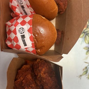 LEGEND HOT CHICKEN - Updated December 2024 - 195 Photos & 196 Reviews ...