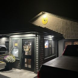 MOONWINKS RESTAURANT & LOUNGE - Updated April 2026 - 47 Photos & 76 ...