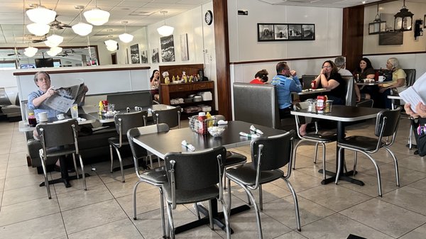 LIGHTHOUSE DINER - Updated January 2026 - 224 Photos & 225 Reviews ...